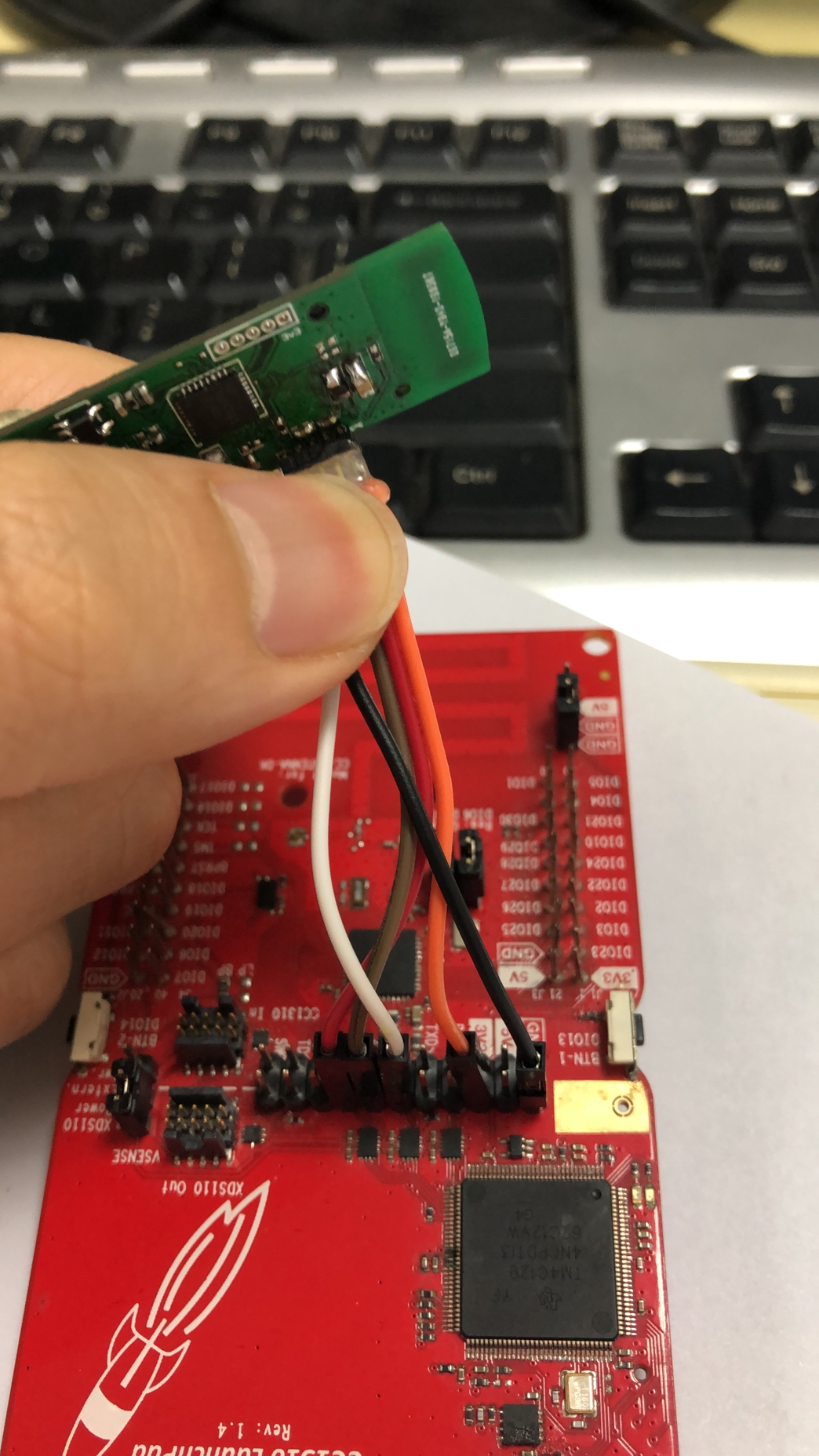 CC1310用xds110可以检测但是下载程序和DEBUG十分困难，芯片烧录成功后大概被锁而且擦除多次才能成功擦除 - 低于 1GHz 论坛 ...